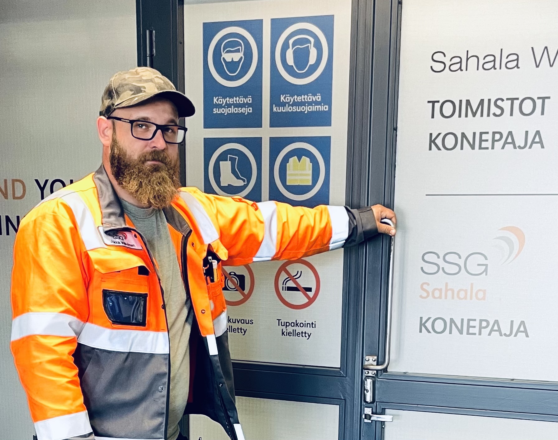 Vakuutusyhtiön kautta uuteen ammattiin - Sahala